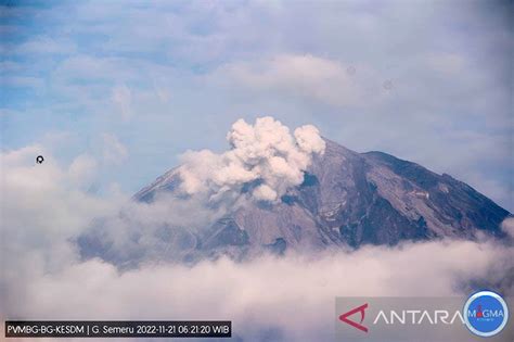 Status Gunung Semeru Naik Jadi Level Awas