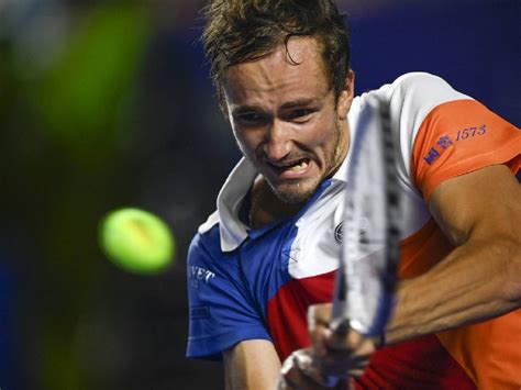 French Open Daniil Medvedev Cruises Into Second Round Teen Holger