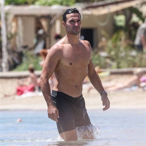 Jaime Astrain Con El Torso Desnudo En Ibiza Torsos Desnudos Los