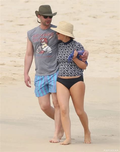 50 Amy Poehler Sexy And Hot Bikini Pictures Woophy