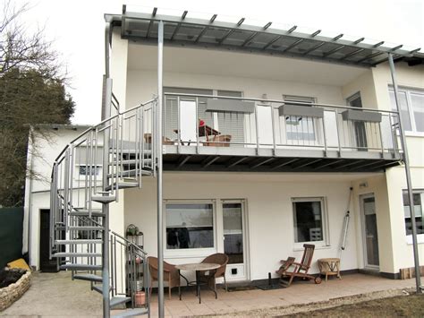 Überdachung Ramstein SN Stahlbalkone erfüllt Träume für Terrasse und