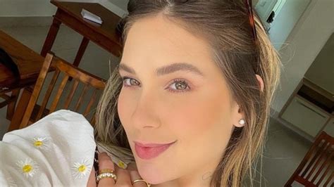 Grávida Virginia Fonseca encanta ao mostrar barrigão de biquíni