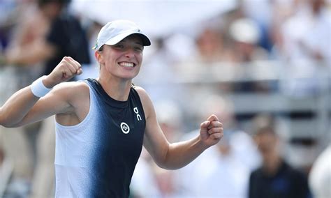 Iga Świątek wygrywa turniej WTA w Warszawie Galeria zdjęć TVP Info
