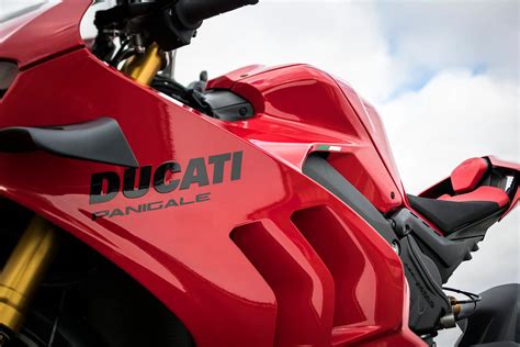2023 Ducati Panigale V4S Guide Total Motorcycle