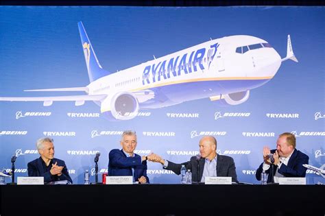 Ryanair Places Its Biggest Boeing Order For Up To 300 737 MA