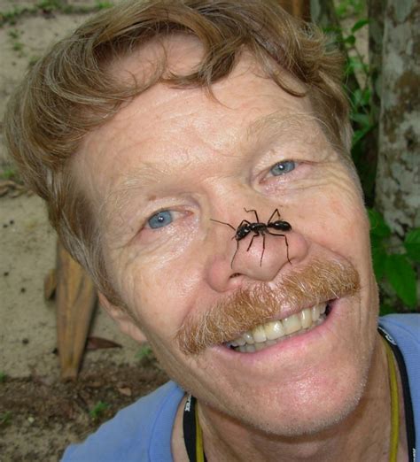 El entomólogo experimentó las picaduras de insectos más dolorosas y