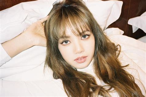 Of Lisa From Blackpink S Most Iconic Beauty Looks