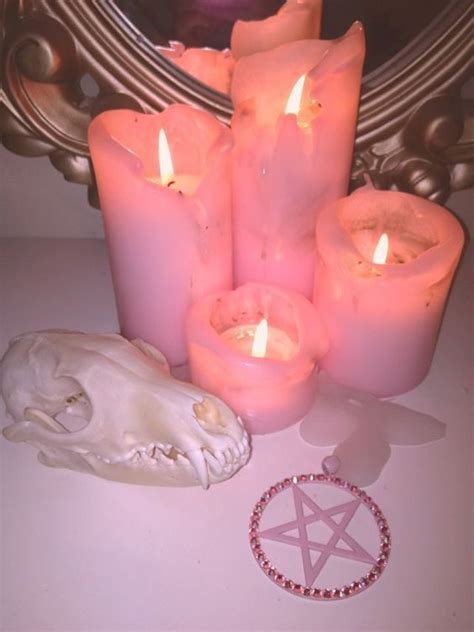 Pin von almond milk auf ch phoebe Pink ästhetik Violette