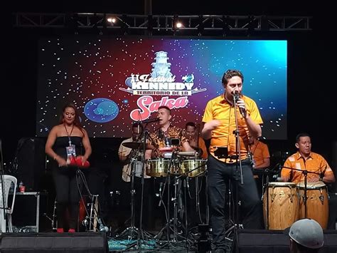 Salsa letra clave y bongó