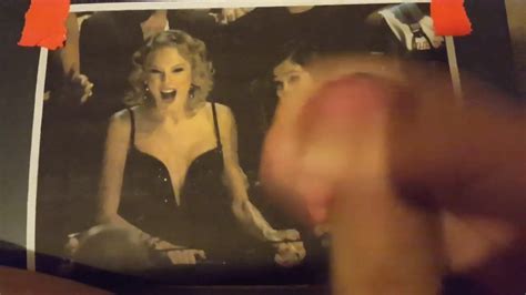 Taylor swift 셀레나 고메즈 추모 xHamster