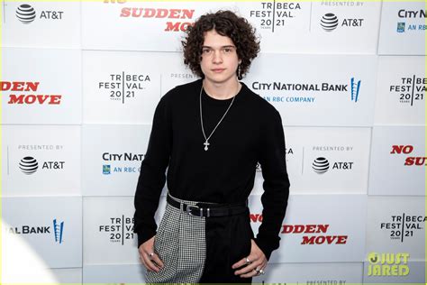 A Quiet Place S Noah Jupe Looks All Grown Up In New Red Carpet Photos
