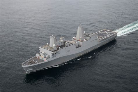 INGALLS BUILT JOHN P MURTHA LPD 26 SUCCESSFULLY COMPLETES BUILDERS