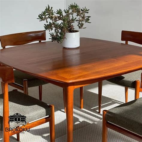 Jual Set Meja Makan Kayu Jati 4 Kursi Retro Modern Minimalis BHF 23