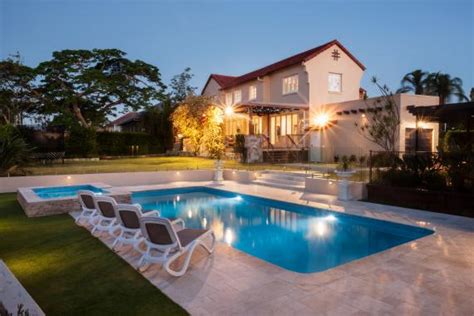 Quel Type De Piscines Choisir Pour Votre Maison Idees Artisans