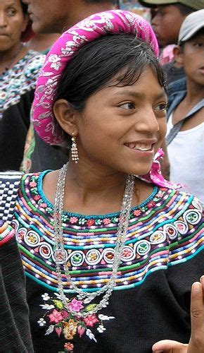 Muchacha En La Fiesta Del Pueblo Joyabaj El Quich Guatemala