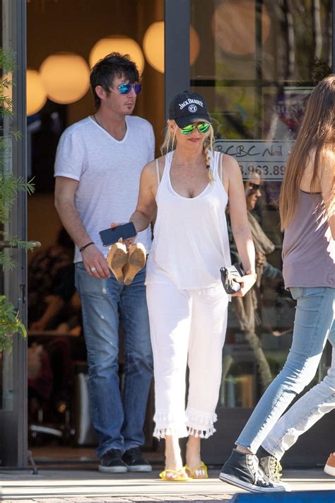 Nicollette Sheridan Cleavage Thefappening