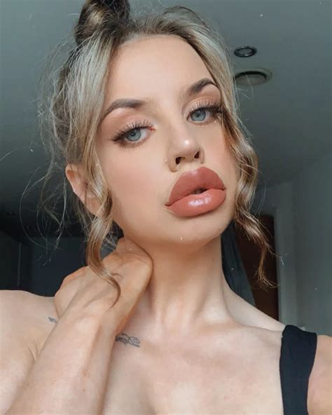 Livix100 Nudes Boltedonlips NUDE PICS ORG