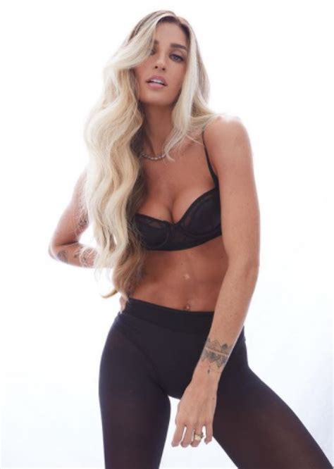 Ex BBB Aline Gotschalg mostra antes e depois do corpo Aparência diz