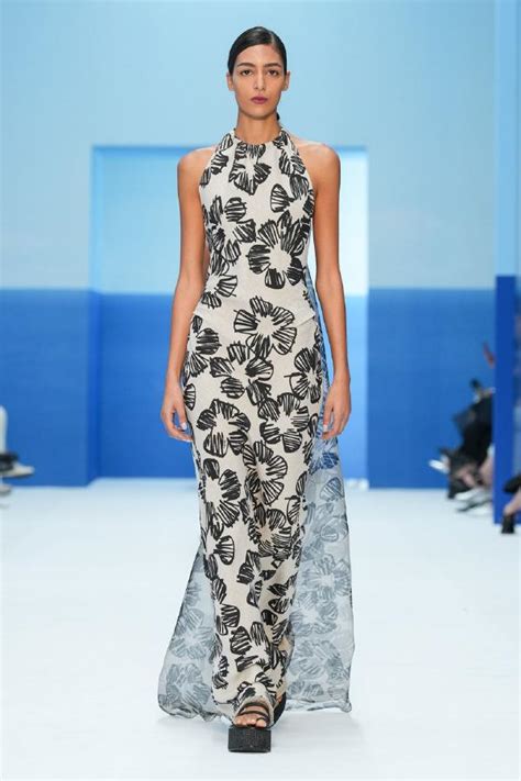 Max Mara Spring Summer 2023 Mery Scaglioni