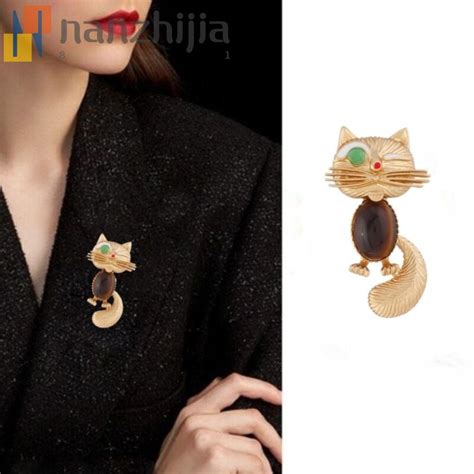 Nanzhijia เข มกลดรปแมว Big Tail Rhinestone ผ หญงชด Lapel