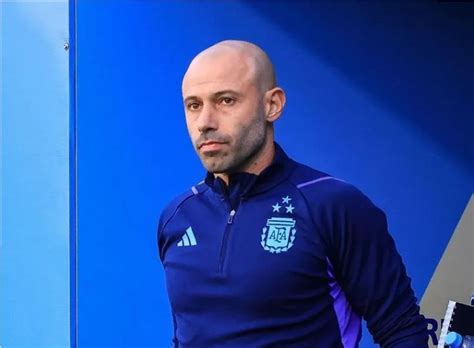 Pensando en el Preolímpico Mascherano presentó a los convocados para