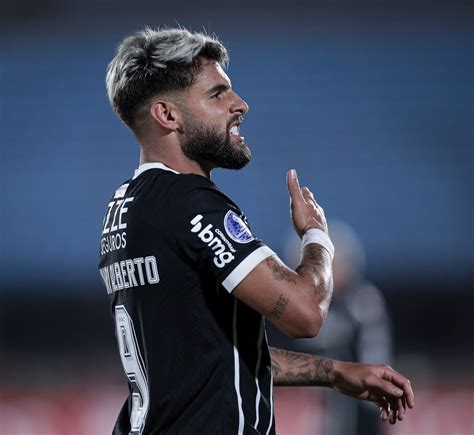 Yuri Alberto soma números expressivos desde a chegada de António