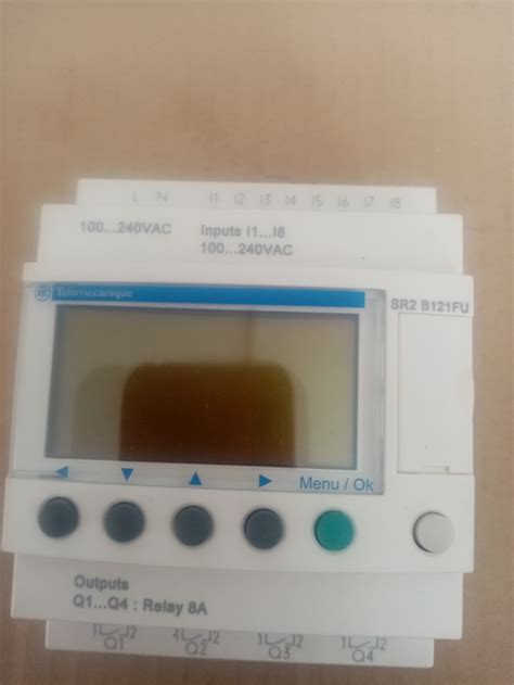 Sr B Fu Schneider Compact Smart Relay Zelio Logic I O V