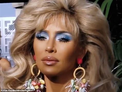 Kim Kardashian Shares Sexy Behind The Scenes Snaps From Her Skims Swimwear Ad Daily Mail Online
