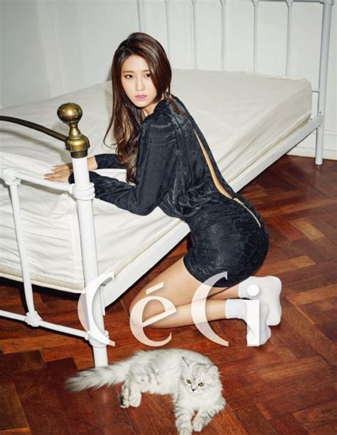 Times Aoa Seolhyun Shines In Dresses Daily K Pop News Latest K