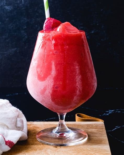 37 Incredible Summer Strawberry Recipes To Try This Year