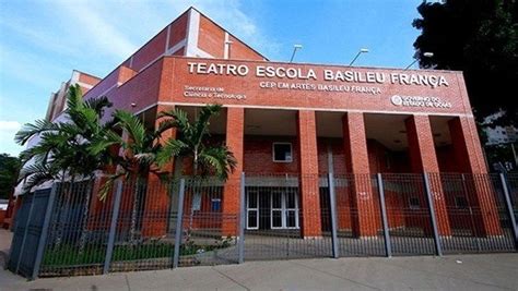 Basileu França abre 120 vagas em cursos gratuitos de Artes Visuais em