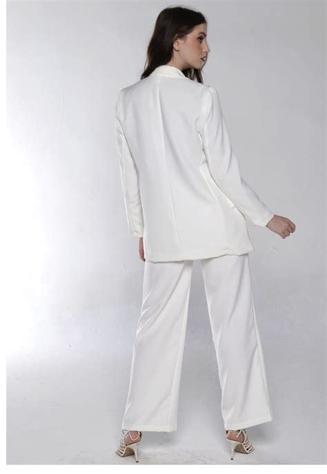 Conjunto Alfaiataria Terno Blazer e Calça Pantalona Feminino Sob