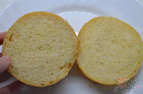 Domácí hamburgery nejlepší hamburgerové housky snadnepecivo