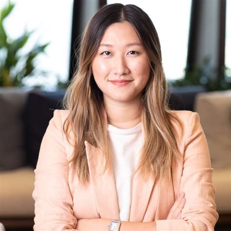 Jennie Li Net Worth How Rich Is Dan Loks Wife Author Stream