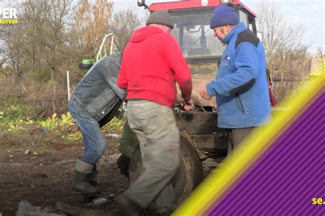 Rolnicy Podlasie Andrzej z Plutycz pęka ze śmiechu Gienek runął jak