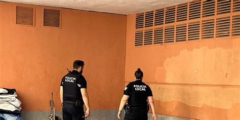 Muere Una Persona Sin Hogar En La Conflictiva Escalera De Capuchinos