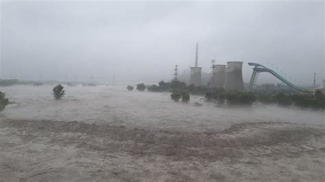 Schwerstes Unwetter Seit Jahren Mindestens 20 Tote Nach Heftigen