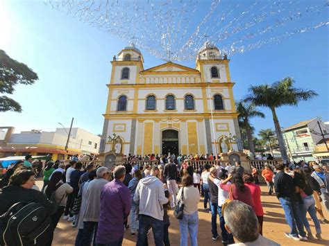 Santuário de Pirapora SP e seus devotos celebram o Senhor Bom Jesus