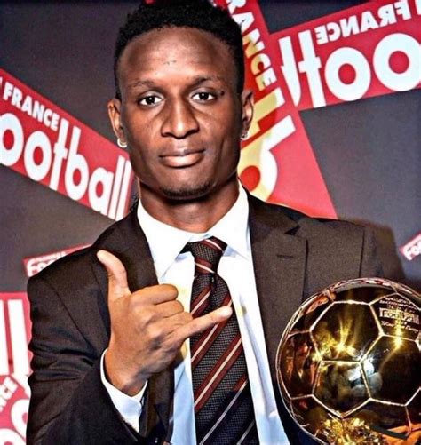 FC Bayern Brasileiro 10x on Twitter Bouna Sarr provavelmente deixará