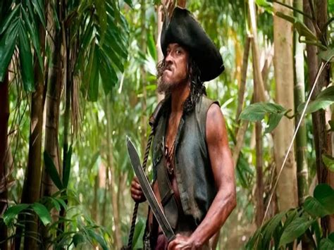 Ator de Piratas do Caribe é morto por tubarão no Havaí Folha do ES
