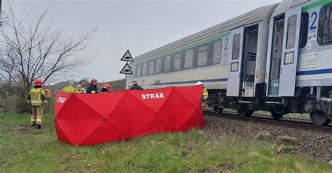 Kościan Tragiczny wypadek na torach Nie żyje 41 letni mężczyzna
