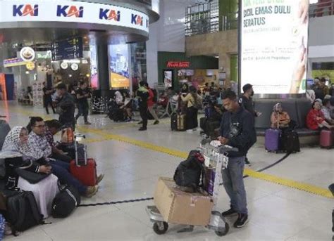 Jelang Libur Natal Dan Tahun Baru Satu Juta Tiket KAI Ludes Terjual