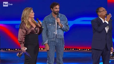 Marco Mengoni è sposato o ha un compagno La verità sulla sua vita privata