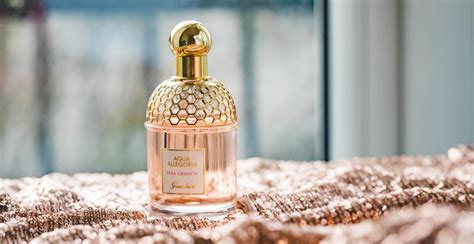 20 Merk Parfum Wanita Terbaik Yang Wanginya Tahan Lama