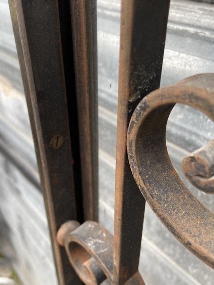 Double grille de porte en fonte de fer fin du XIXe siècle Portes