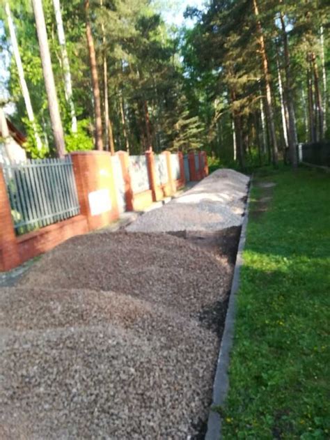 Budowa dróg dojazdowych z kruszywa drogowego prace porządkowe wywozy
