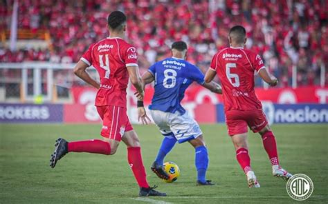 Sergipe vence o Confiança de virada em primeiro clássico do ano F5