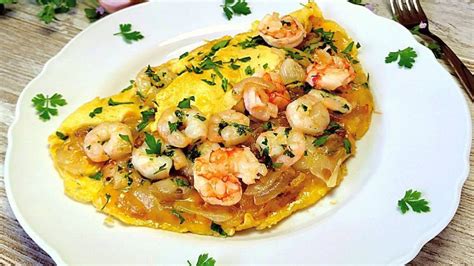 Tortilla De Cebolla Y Gambas La Receta Resuelve Cenas En La Comunidad