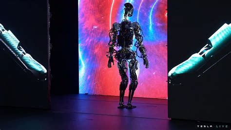Tesla Chef Elon Musk Stellt Humanoiden Roboter Optimus Vor