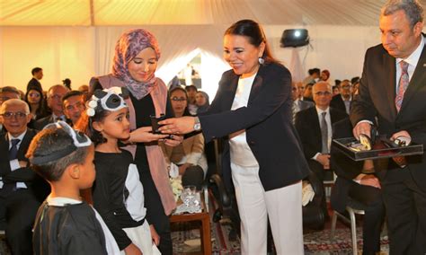 Le peuple marocain célèbre lanniversaire de S A R la Princesse Lalla